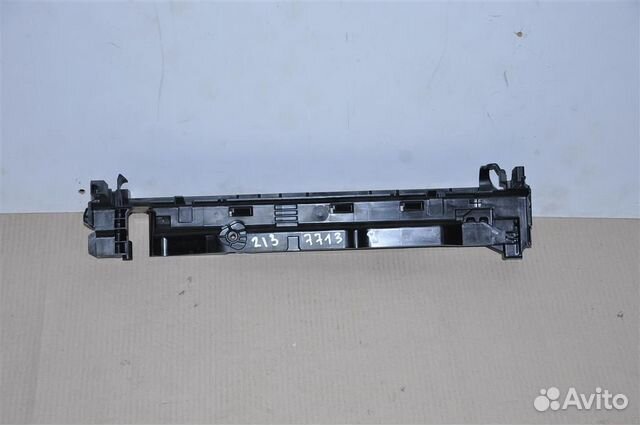 Крепление кассеты радиатора правый Mercedes W213 купить в Москве ...